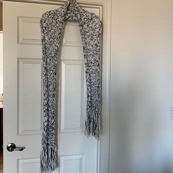 La Hearts | Accessories | Brand New La Hearts By Pacsun Long Macrame ...